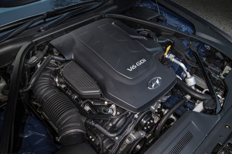 Hyundai Genesis technical specifications and fuel economy